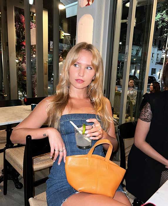 Christie Brinkley's model daughter Sailor sizzles in micro denim dress ...