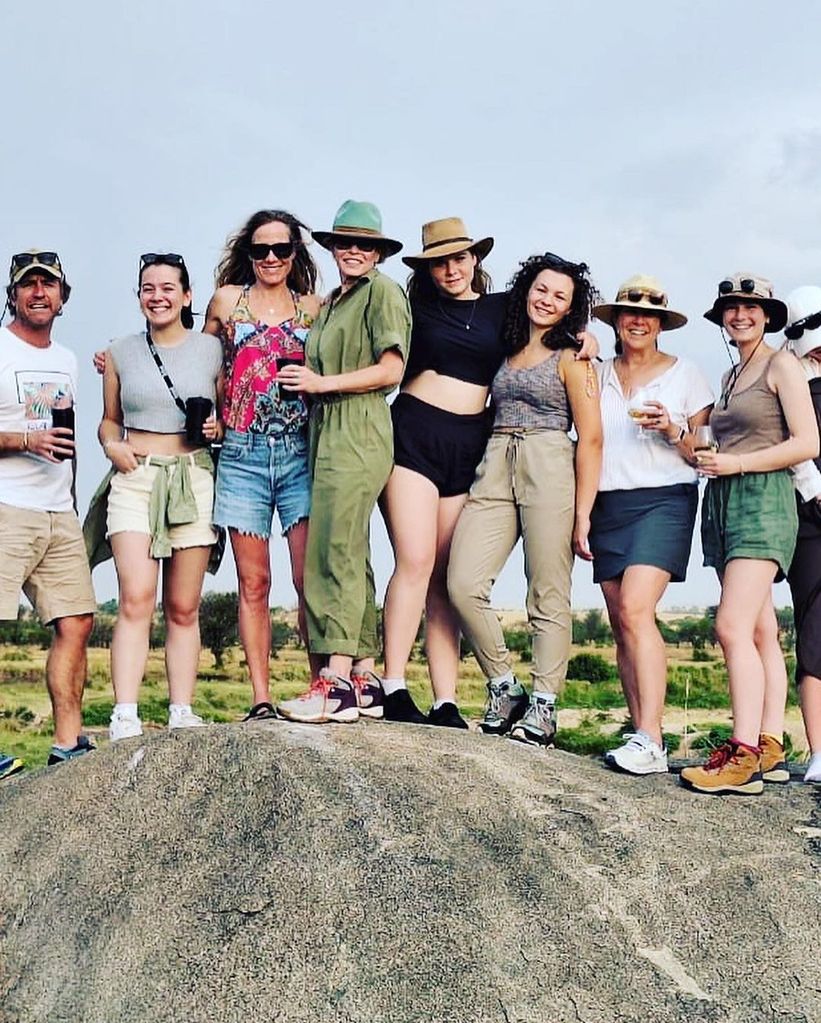 Chelsea Handler looks phenomenal in head-turning vacation photos after ...