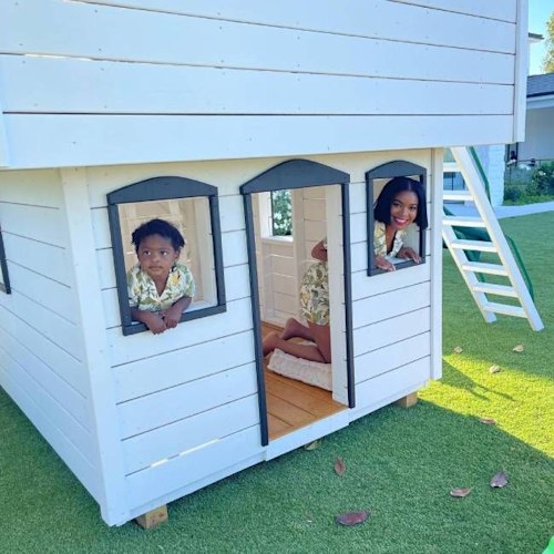 Gabrielle Union twins with daughter in family home as she debuts a new ...