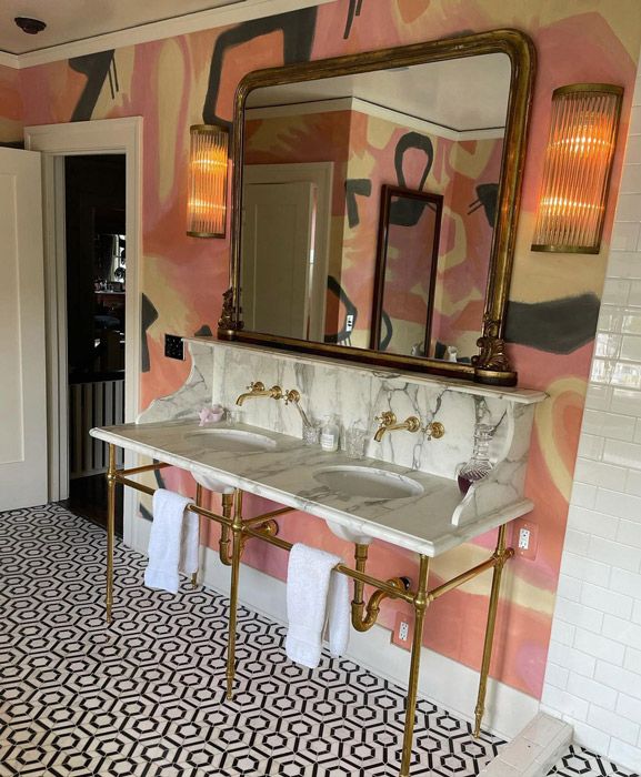 Christina Hendricks' eclectic home is a feast for the eyes – photos ...