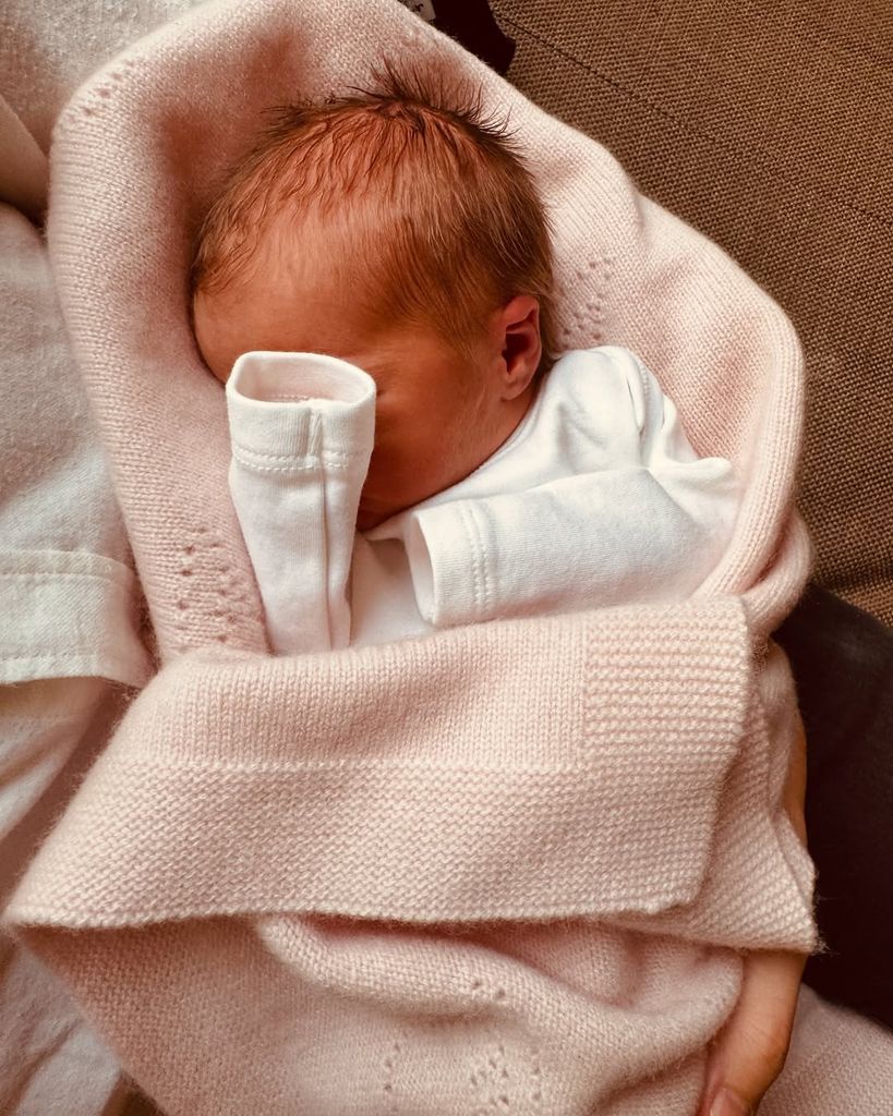 Princess Beatrice's husband Edoardo gives full look at gorgeous London ...