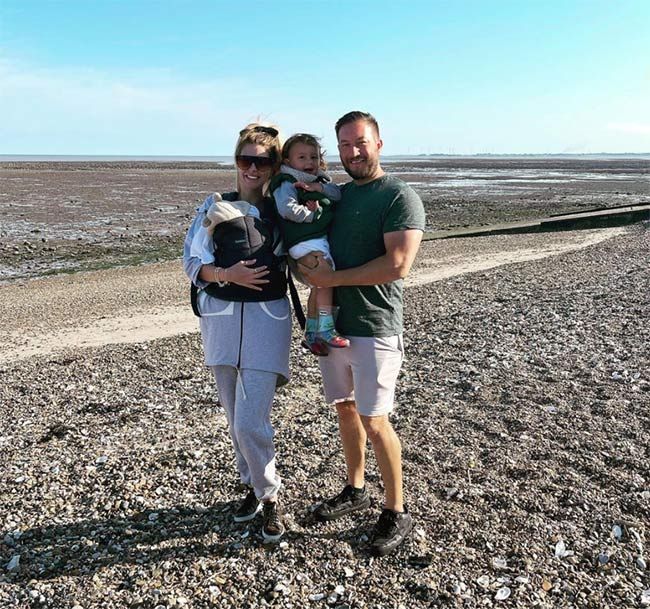 Mrs Hinch facts: From Mrs Hinch's baby name, previous job, her dog ...