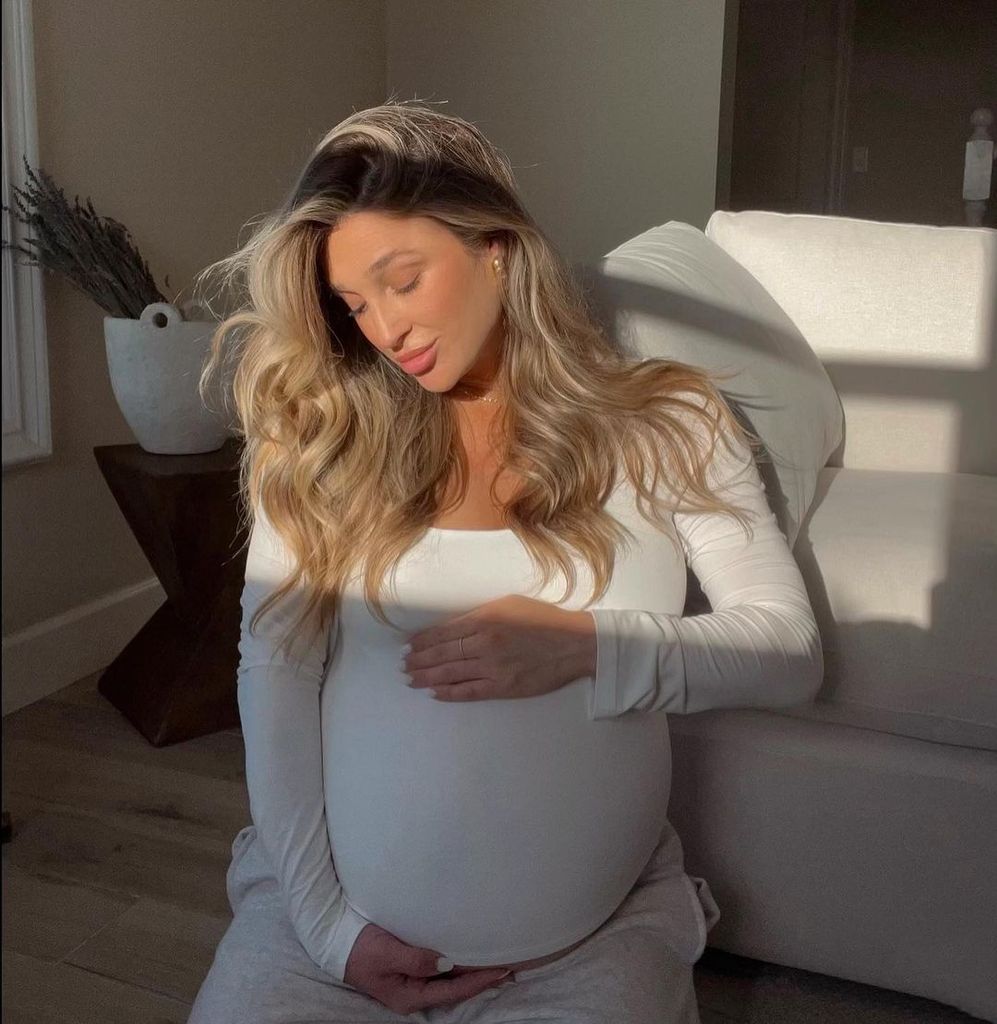 Social media influencer Jackie Miller James in a coma after suffering ...