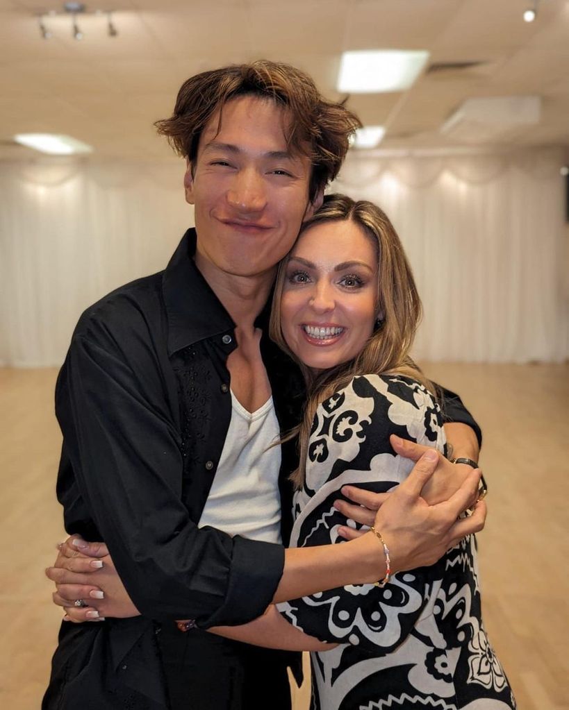 Strictly professional offers to shave head in solidarity with Amy ...