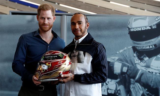 Lewis Hamilton's awkward encounter with the Queen revealed as he ...