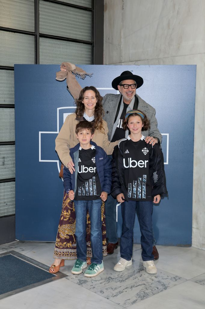 Jeff Goldblum's kids make rare appearance at soccer match - see how ...
