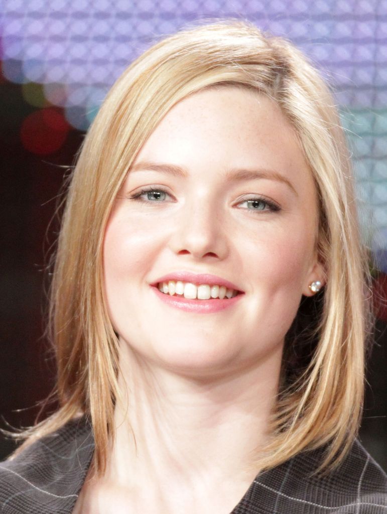 Holliday Grainger's Robin red hair - from blonde bombshell to ginger ...