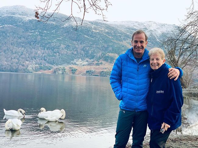 Robson Green's 'tough' dad's shocking reaction to childhood bully | HELLO!