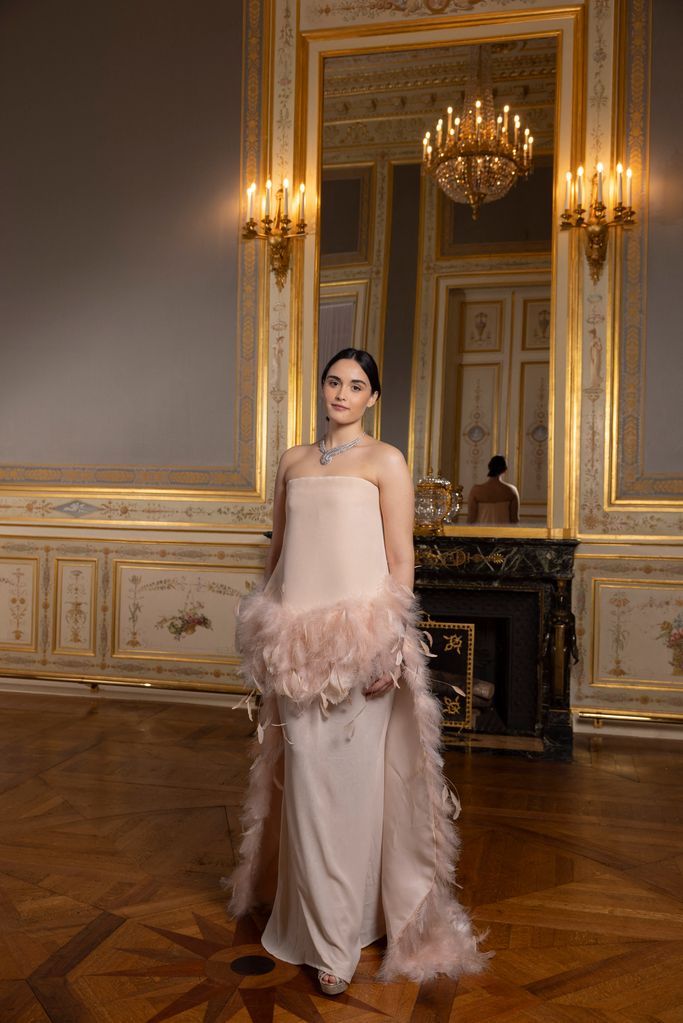 Countess Lara Cosima's 'fairytale' debut at 2023 Débutante Ball proves ...