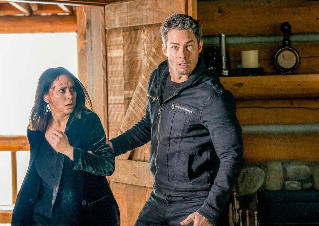 9-1-1 shocks fans with surprising return of former character | HELLO!