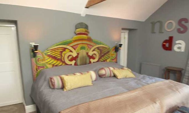 H from Steps stars in Through the Keyhole | HELLO!