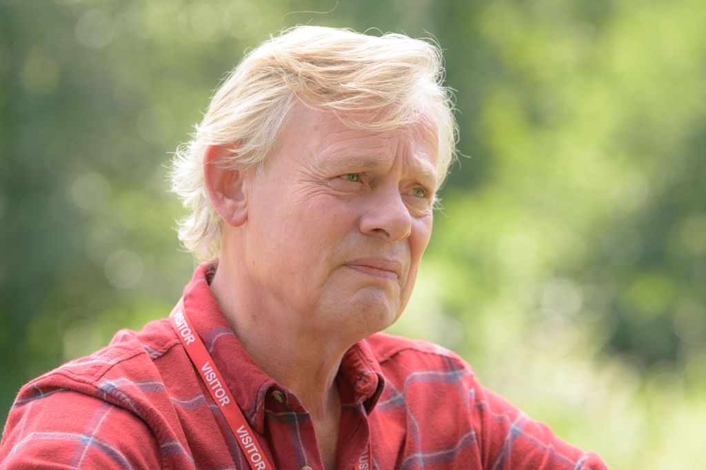 Martin Clunes doubles down on row with neighbours at £5m Dorset home ...