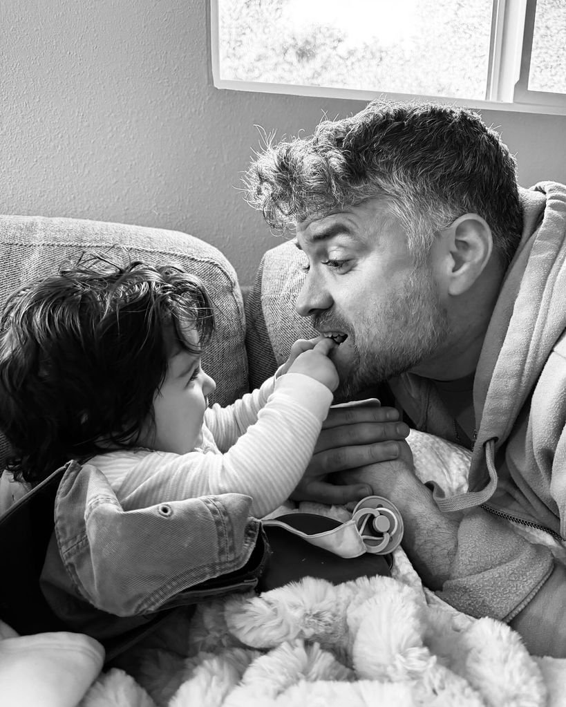 Influencer Jackie Miller James poses with daughter Knoxly for the first ...