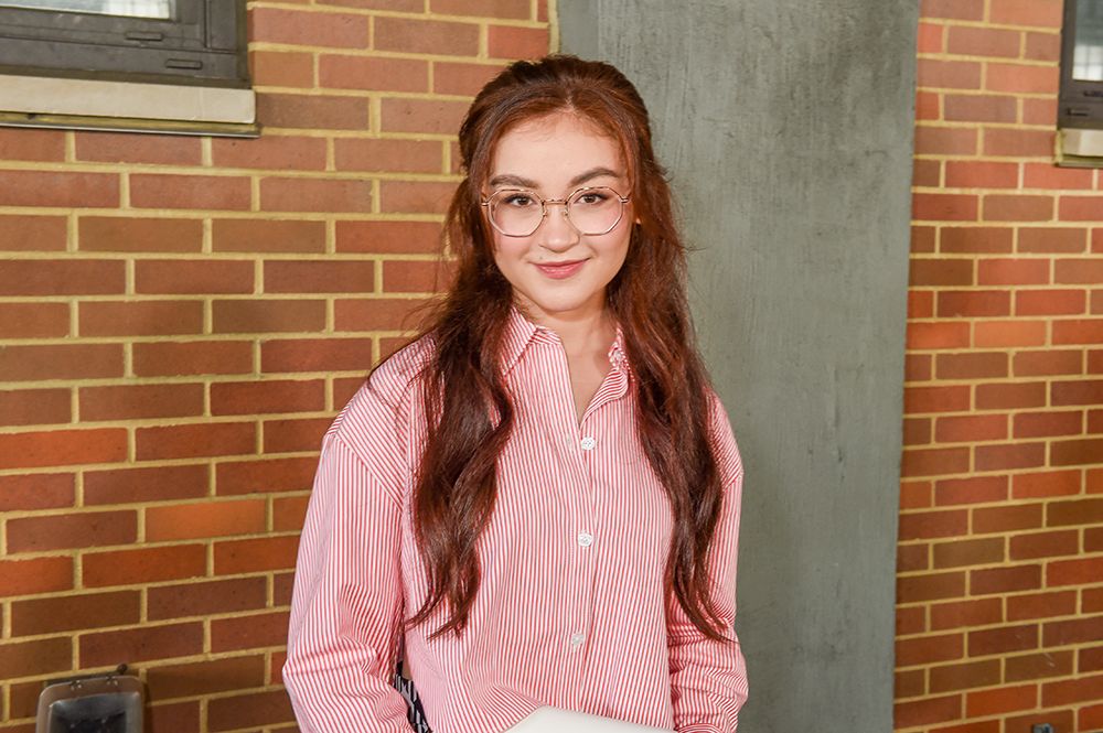 XO Kitty star Anna Cathcart's life off-screen: from college career to ...