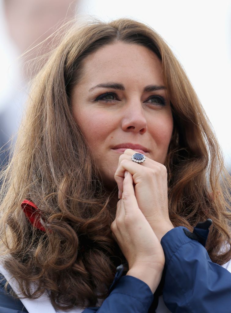 Kate Middleton's 'challenges' with £390k engagement ring - exclusive ...