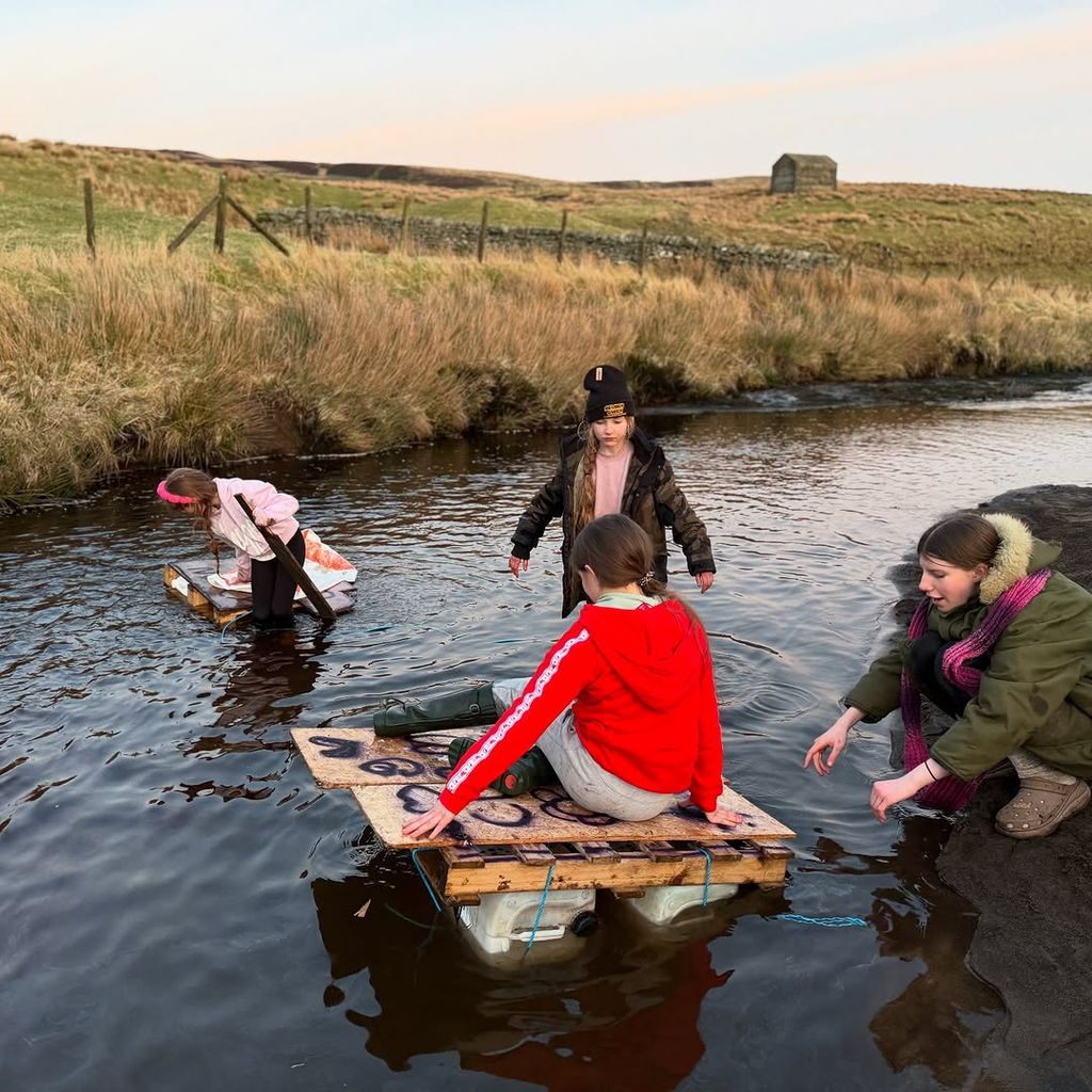 Our Farm Next Door star Amanda Owen shares photos of 9 children's rural ...
