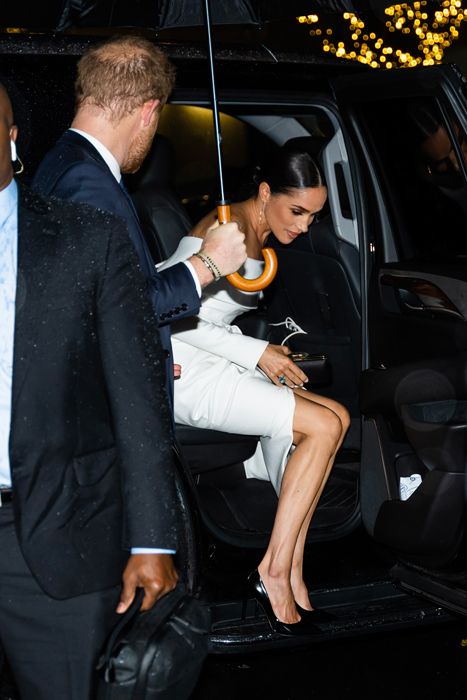 Meghan Markle channels slinky wedding dress moment wearing Princess ...