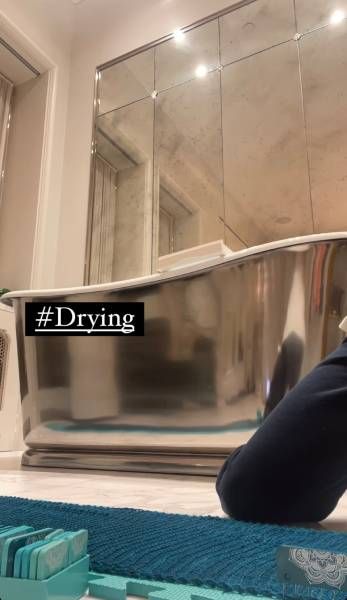 Kelly Ripa's unbelievable feature in her bathroom inside $27million ...