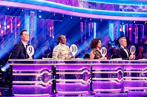 Dan Walker defends Strictly's Shirley Ballas following barrage of ...