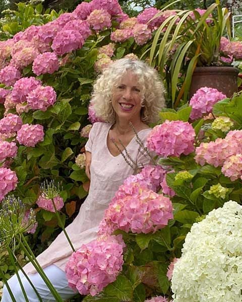 Gardeners' World: Everything you need to know about presenter Sue Kent ...