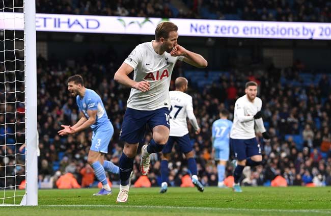 Euros 2024 Real Reason Harry Kane Wears Bandage On Left Hand For Every Match Hello