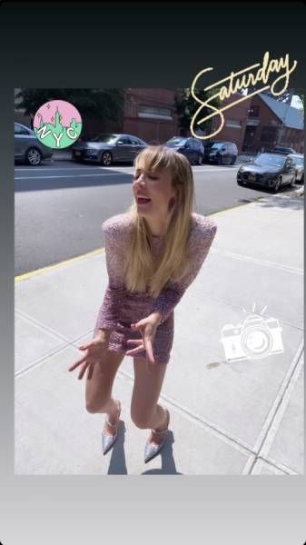 Kaley Cuoco gives total summer vibes in a dreamy dress you can’t miss ...