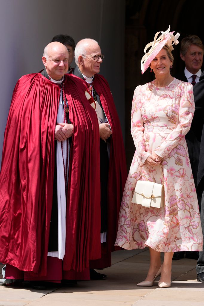 Princess Beatrice Glows In Gorgeous Waist Defining Dress With Killer