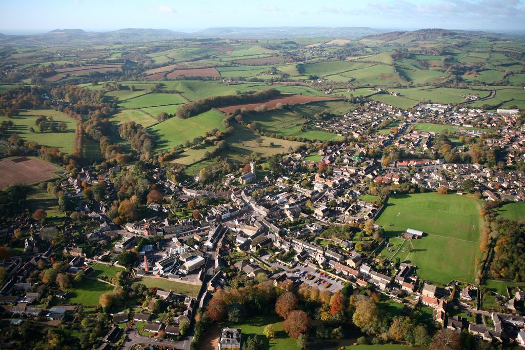 Martin Clunes doubles down on row with neighbours at £5m Dorset home ...