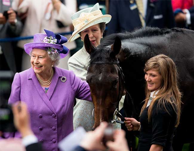 Why the Queen will be celebrating at Windsor Castle today | HELLO!