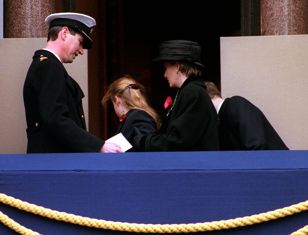 Royal fainting at Remembrance: How Duchess Sophie stepped in to help ...