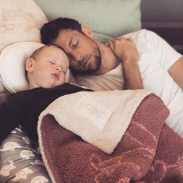 Jenson Button's baby son undergoes major hip surgery - see ...