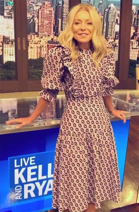 Kelly Ripa wows fans in the chicest optical illusion dress | HELLO!