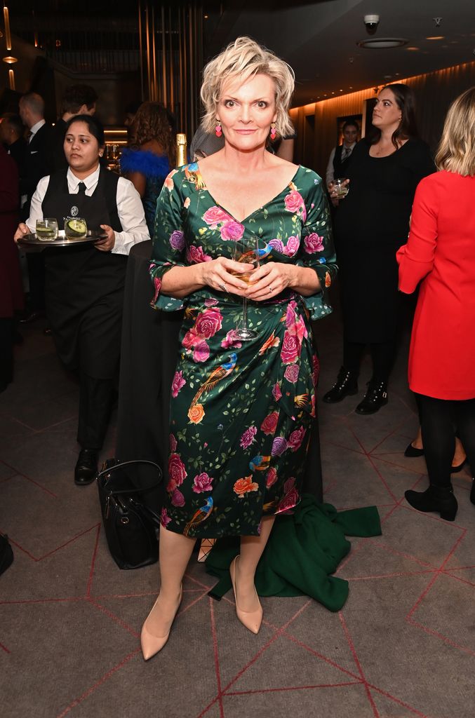 Sharon Small - Biography | HELLO!