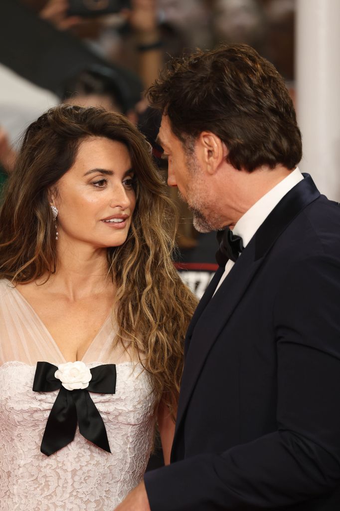 Penélope Cruz shows husband Javier Bardem as never seen before in ...