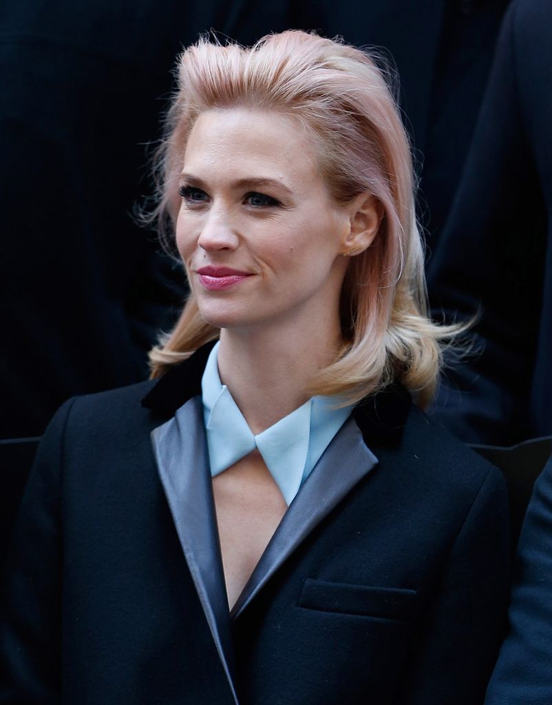 January Jones rocks short blond hair in must-see photo - she's ...