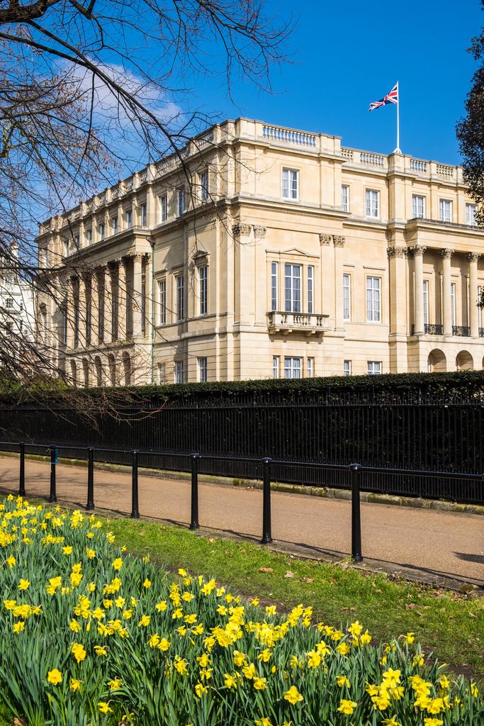 The Crown's filming locations for season six are the most beautiful yet ...