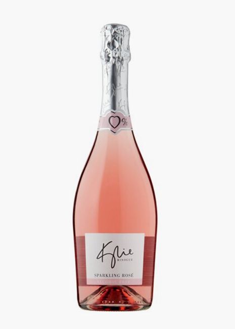 Best non-alcoholic wine 2023: The zero-alcohol red, white & rose wines that will impress | HELLO!