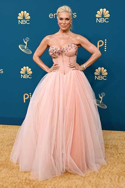 Emmys 2022: Best red carpet looks from Kaley Cuoco, Mariska Hargitay ...