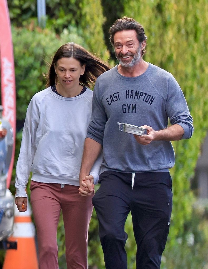 Hugh Jackman looks so loved up with girlfriend Sutton Foster after ...