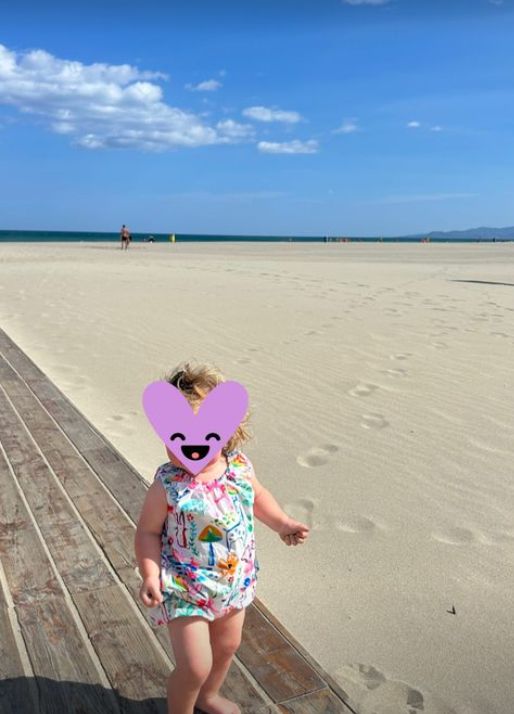 Helen Skelton's daughter Elsie is her clone in adorable beach photo ...