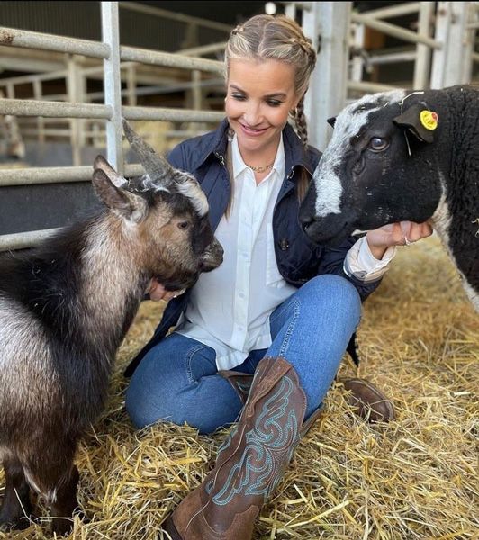 Strictly's Helen Skelton sizzles in dazzling cowboy boots | HELLO!