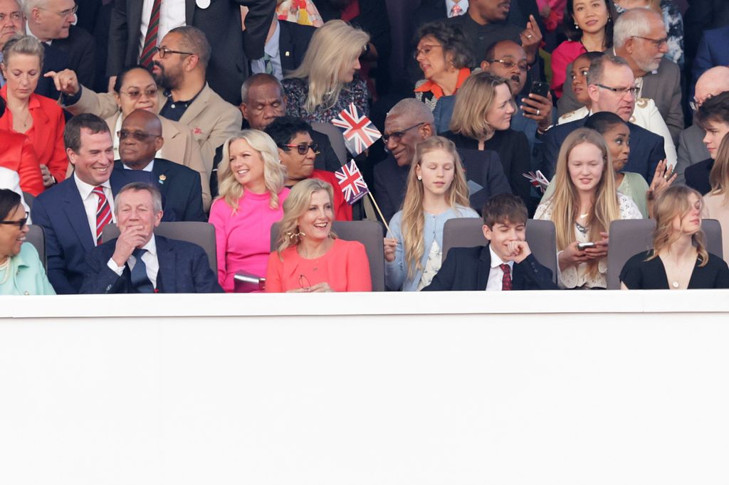 Peter Phillips' tween daughters Savannah and Isla look all grown up ...