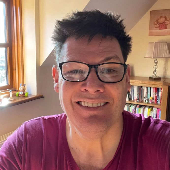 The Chase star Mark Labbett's home after split from wife is as cosy as ...