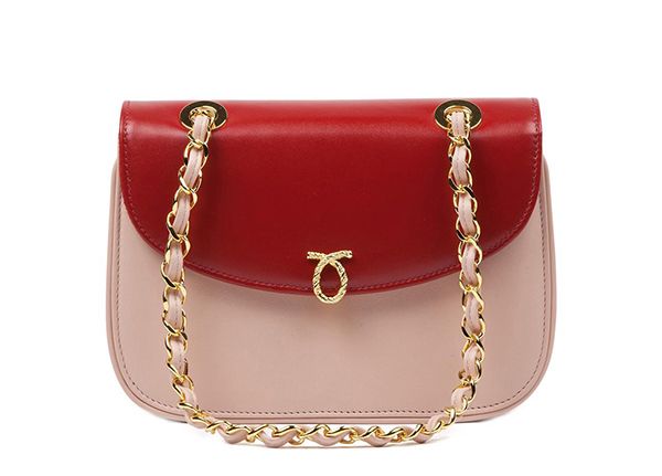 This TOWIE star and the Queen have the same handbag | HELLO!