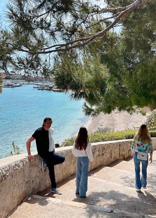 Strictly's Tess Daly's ultra-rare photos of daughters with husband ...