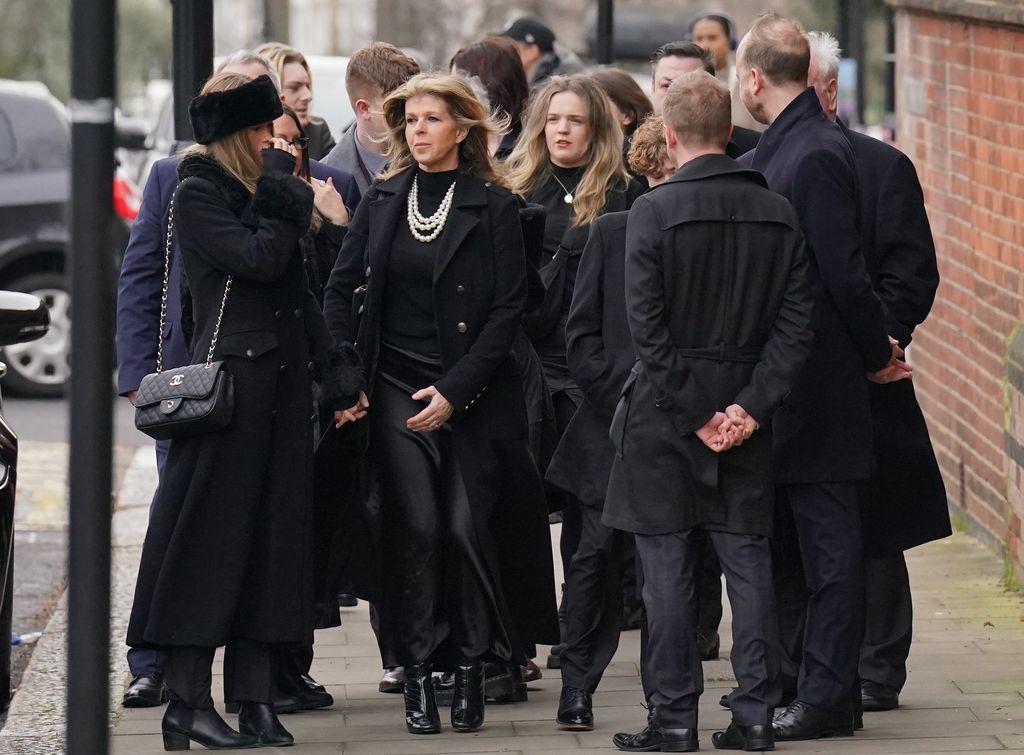 Derek Draper funeral: Kate Garraway's daughter carries coffin, Elton ...