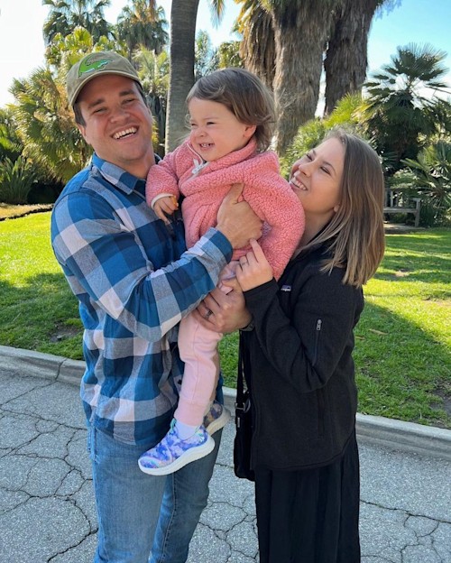 Steve Irwin's daughter Bindi causes a stir with adorable photo of her ...