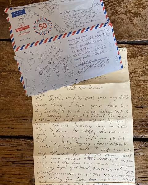 Jamie Oliver's wife Jools divides fans with new family photo | HELLO!