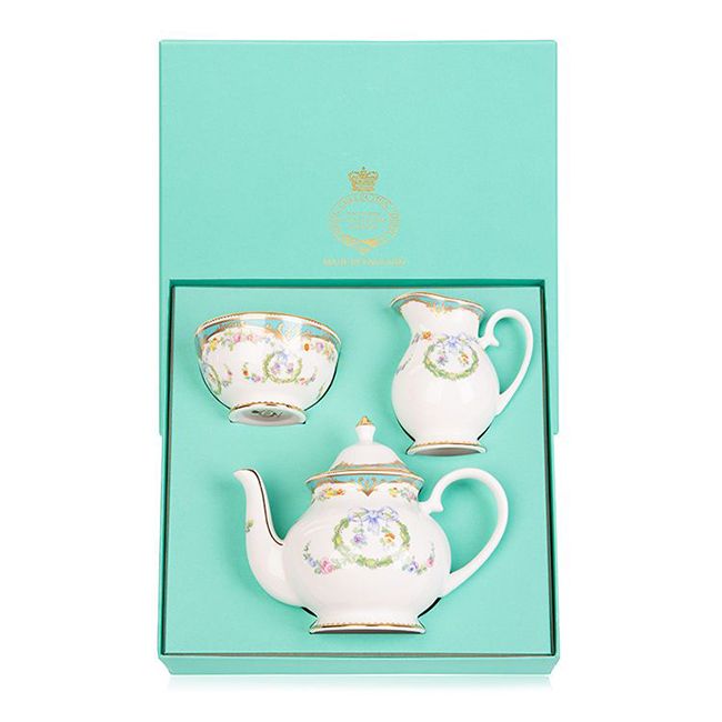 Buckingham Palace is selling a Queen Victoria-inspired tea set | HELLO!