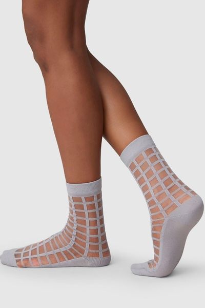 14 luxury hosiery brands to shop for quality tights and socks in 2023 ...